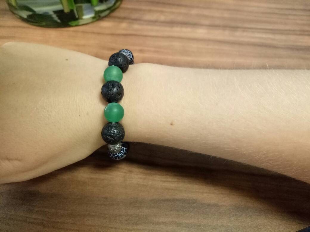 How To Train Your Dragon Stormfly/Toothless bead bracelet lava | Etsy