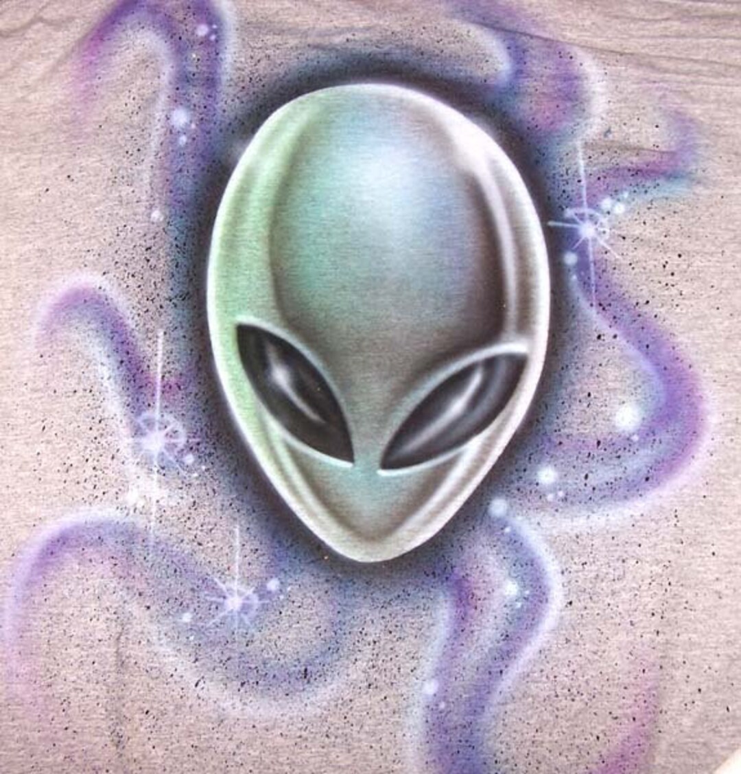 Airbrushed Alien Head T-shirt - Etsy