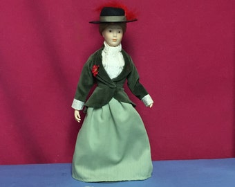 Colonial doll | Etsy