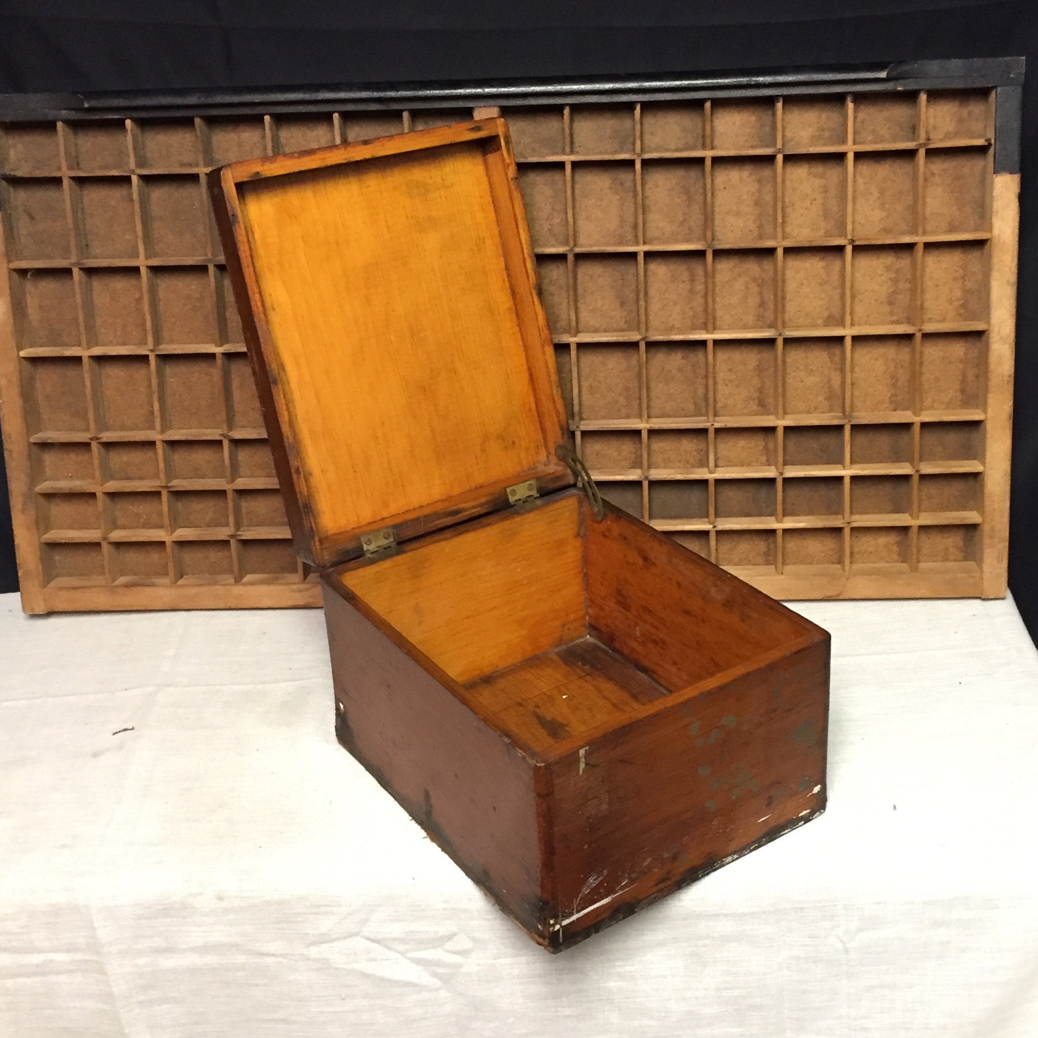 Old Wooden Tool Box Small Storage Box with Hinged Lid, Dark Wood ...