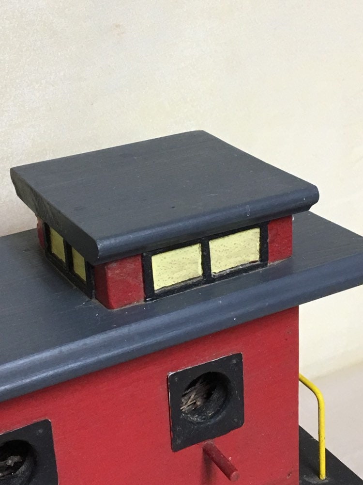 Homemade 18 Wooden Train Caboose Bird House, Railroad Birdhouse Garden ...