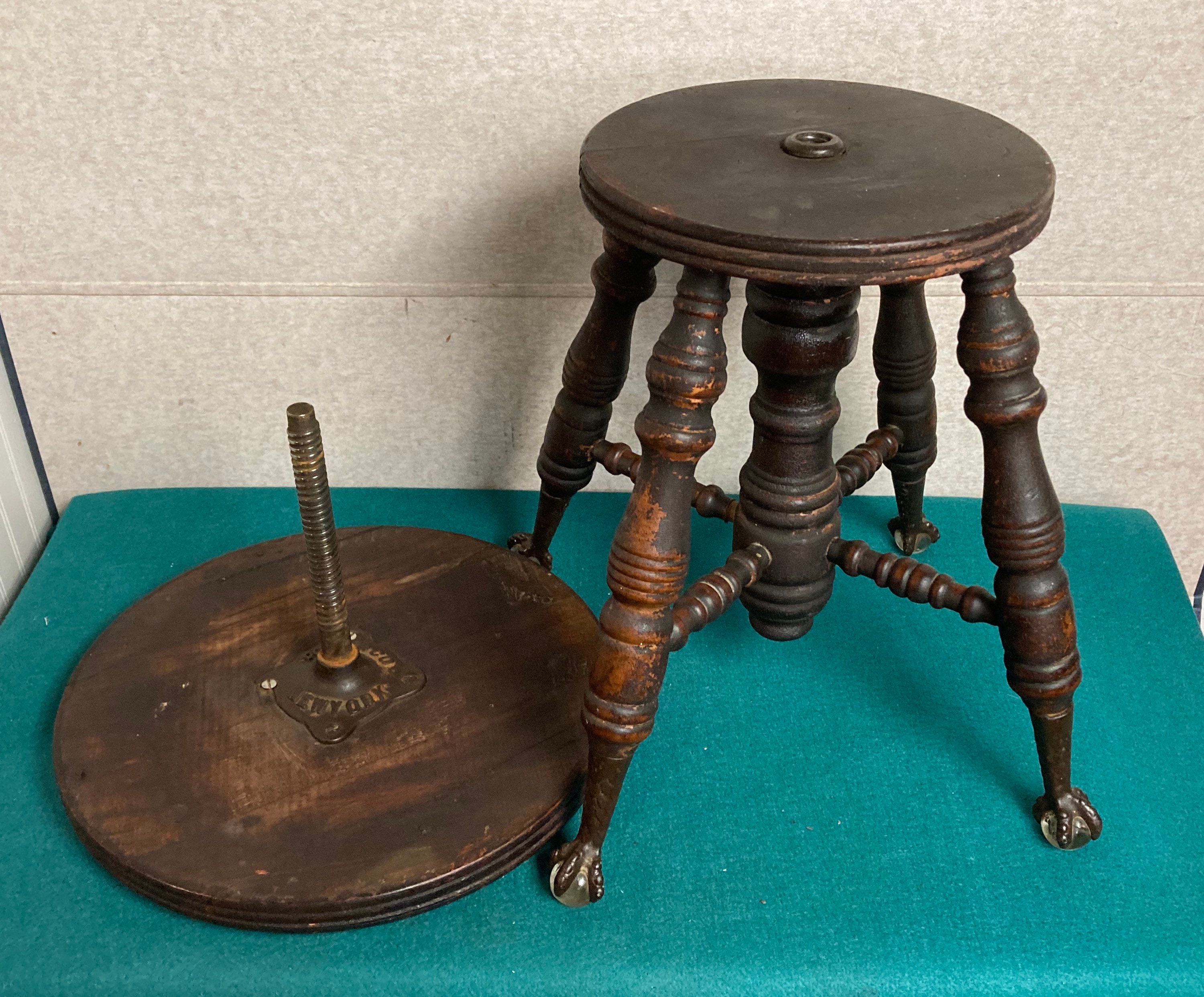 Early 1900's Tonk Co. Adjustable Piano Stool, Iron Claw & Glass Ball Feet