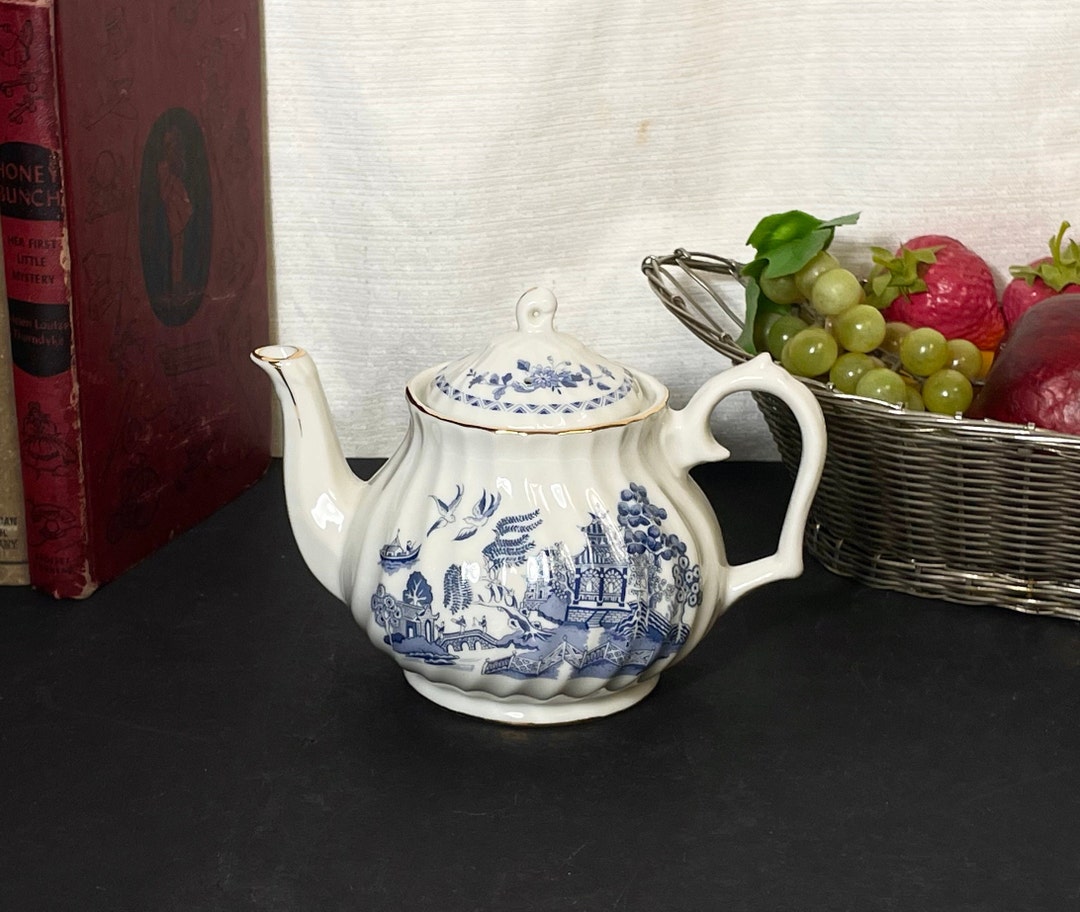 Robinson Design Group Blue Willow Teapot - Etsy