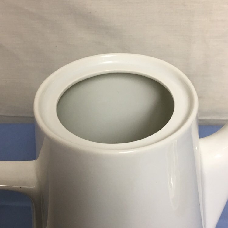 Melitta Porcelain Coffee Pot, Made in Germany, Teapot, 5 Cup Teapot