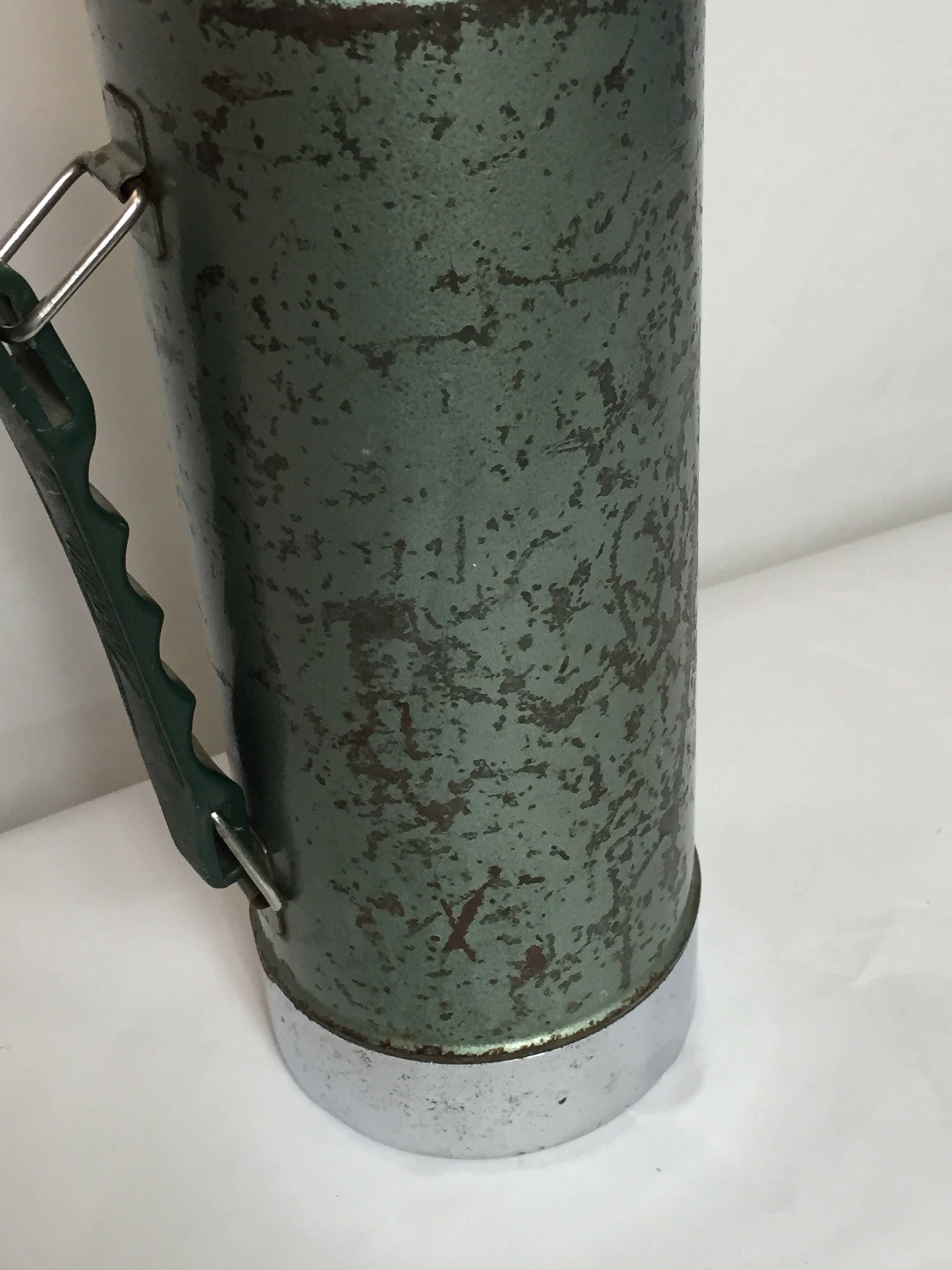 Vintage 1985 Aladdin Stanley Thermos Green Model A_944-DH with Cup and Lid