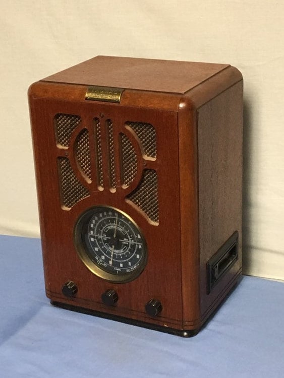 Thomas Collector Edition Vintage Classic Series AM/FM/Cassette Radio ...