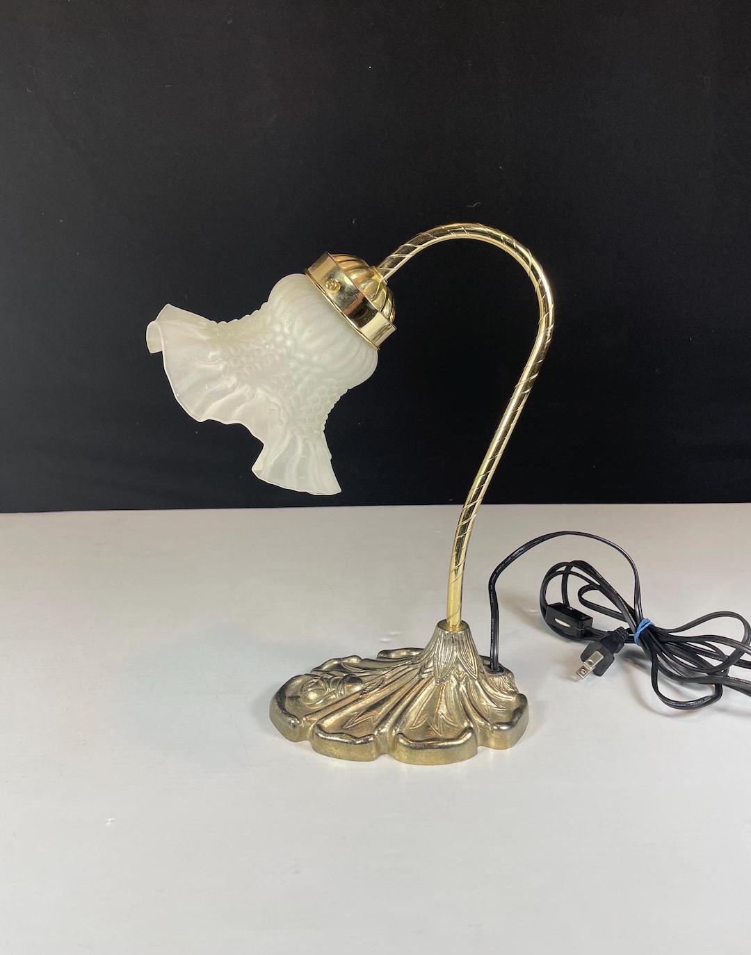 Mid-century Brass Gooseneck Desk Lamp With Ruffled Glass Shade - Etsy