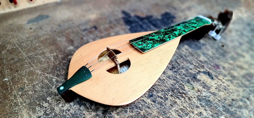 Classic Cretan Lyra | Handmade Traditional Lyra From the Island of ...