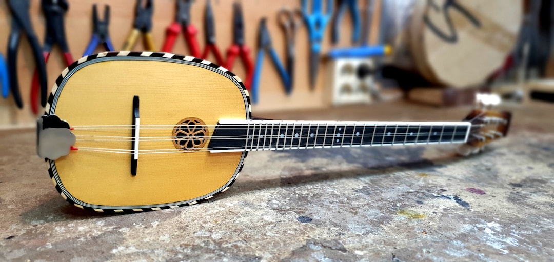 Custom Baglamas | Handmade Antique Style Professional 6 String Greek ...