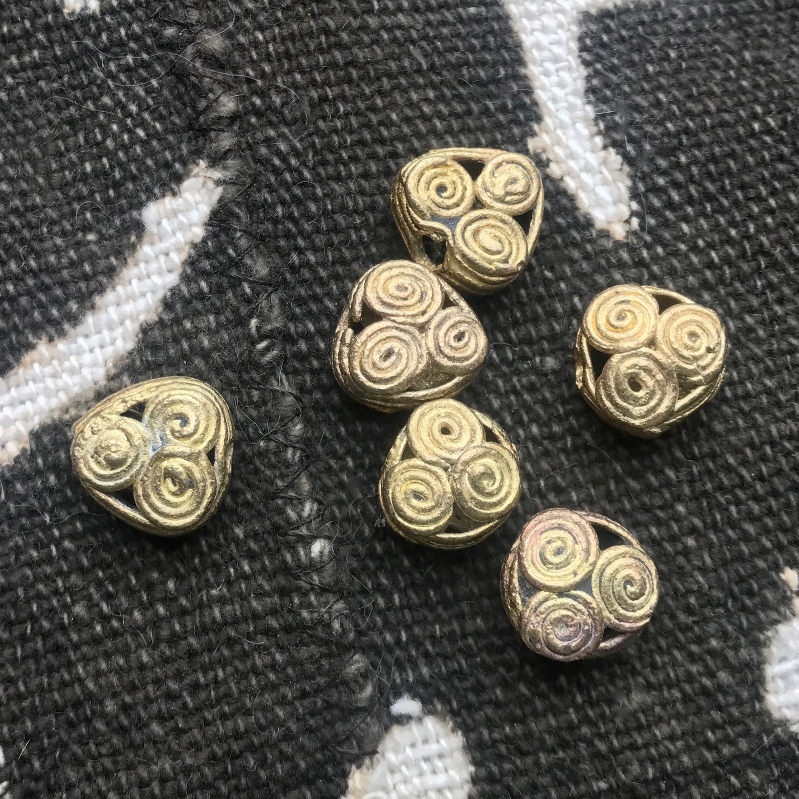 African Three Spiral Cast Brass Triangle Metal Beads 12 13 - Etsy
