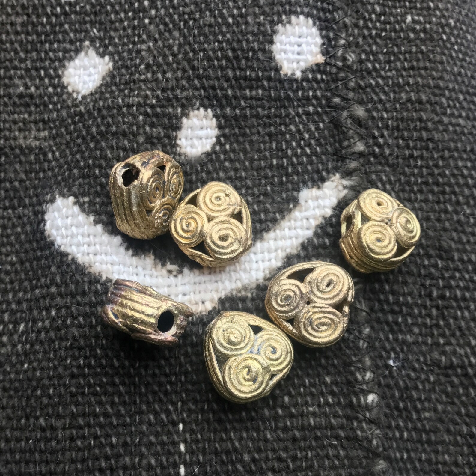 African Three Spiral Cast Brass Triangle Metal Beads 12 13 - Etsy