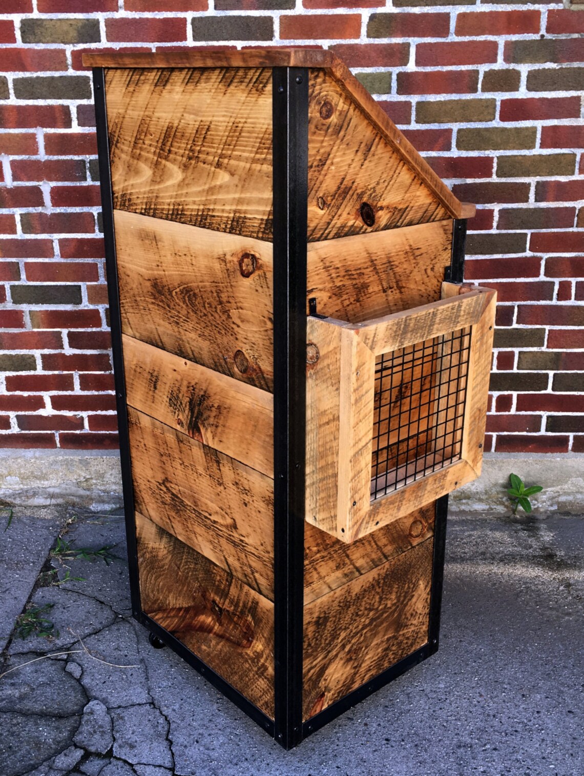 Rustic Industrial Barn Board Hostess / Host / Wait Staff Station ...