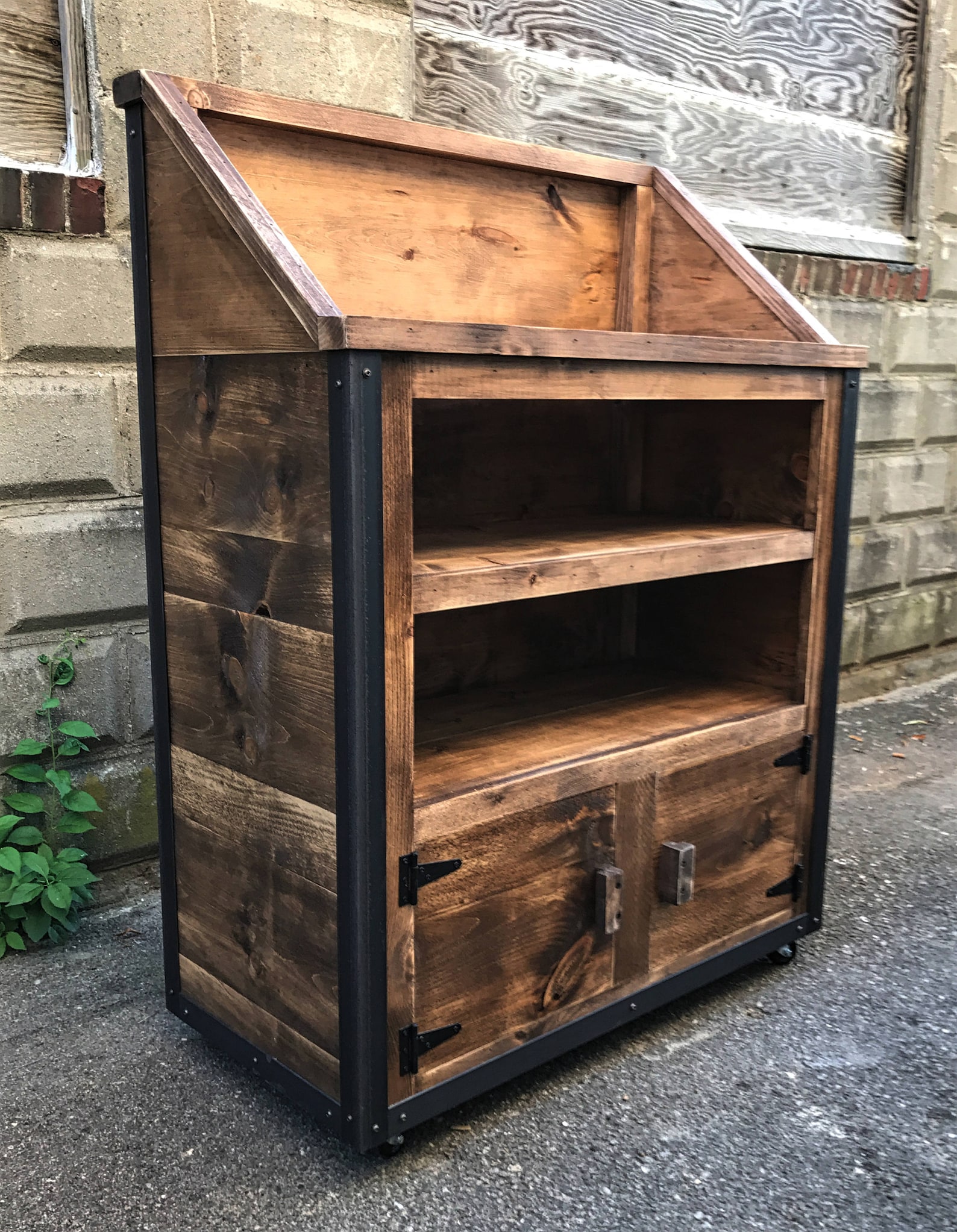 Rustic Industrial Barn Board Hostess / Host / Wait Staff Station ...