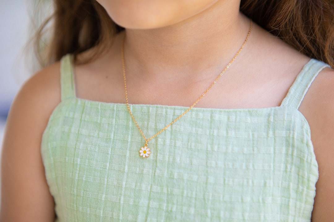 Dainty Girls Daisy Necklace, Hypoallergenic, Kid and Adult Friendly! - Etsy