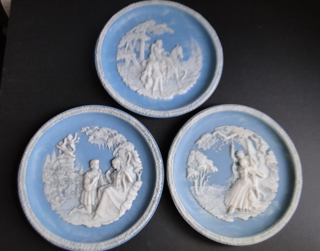 Vintage Cameo Stone Plates, Incolay Studio Shakespeare Love Sonnets ...