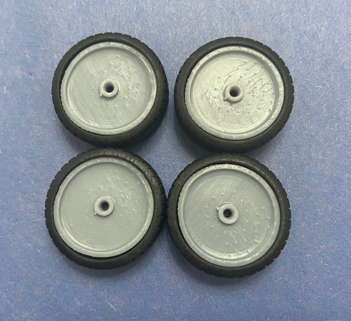 3D Printed, 22 Scale Inch Dayton Wire Style Wheels and Whitewall Tires ...