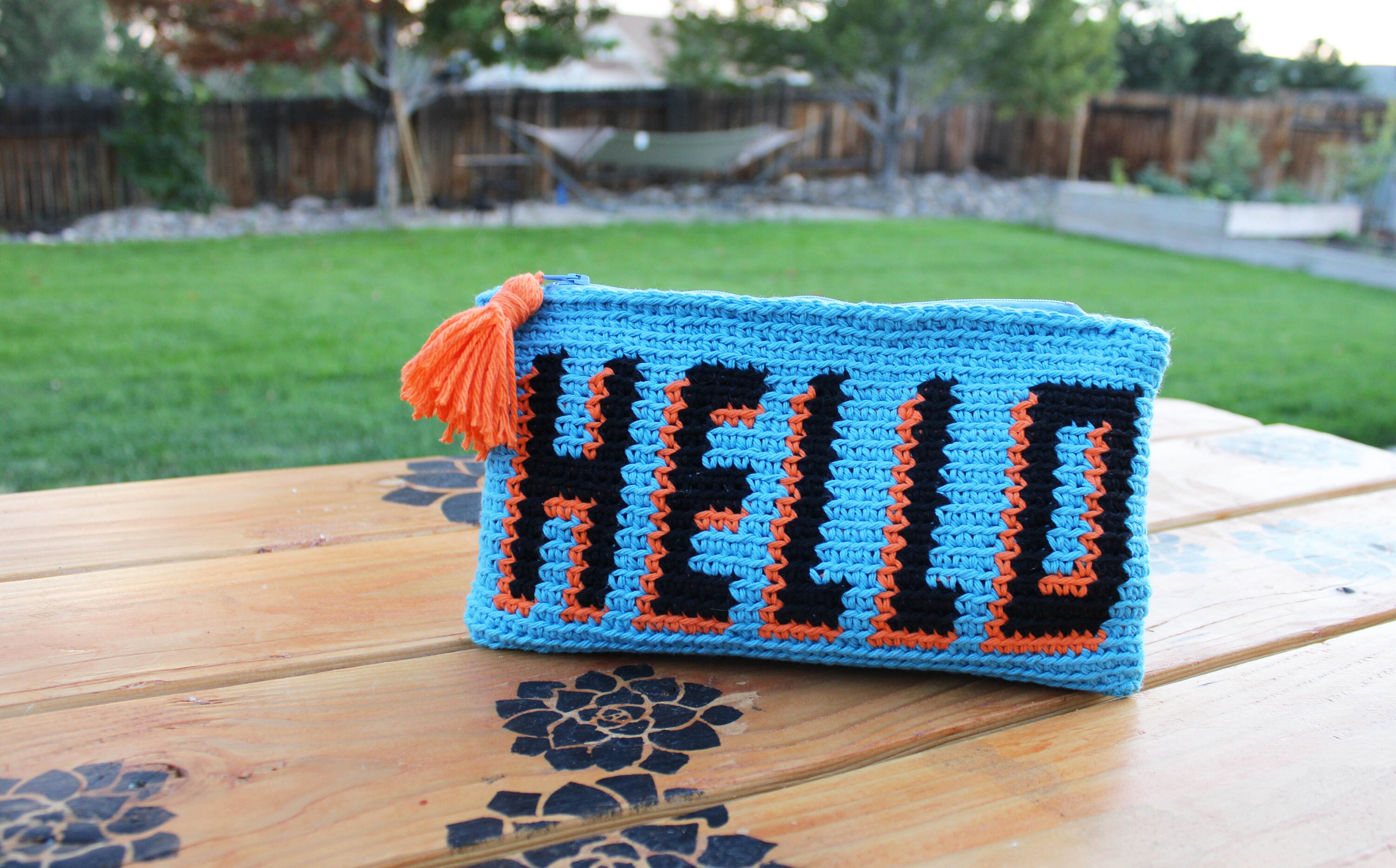HELLO Pouch Tapestry Crochet Pattern, Purse Tapestry Pattern, Diy ...