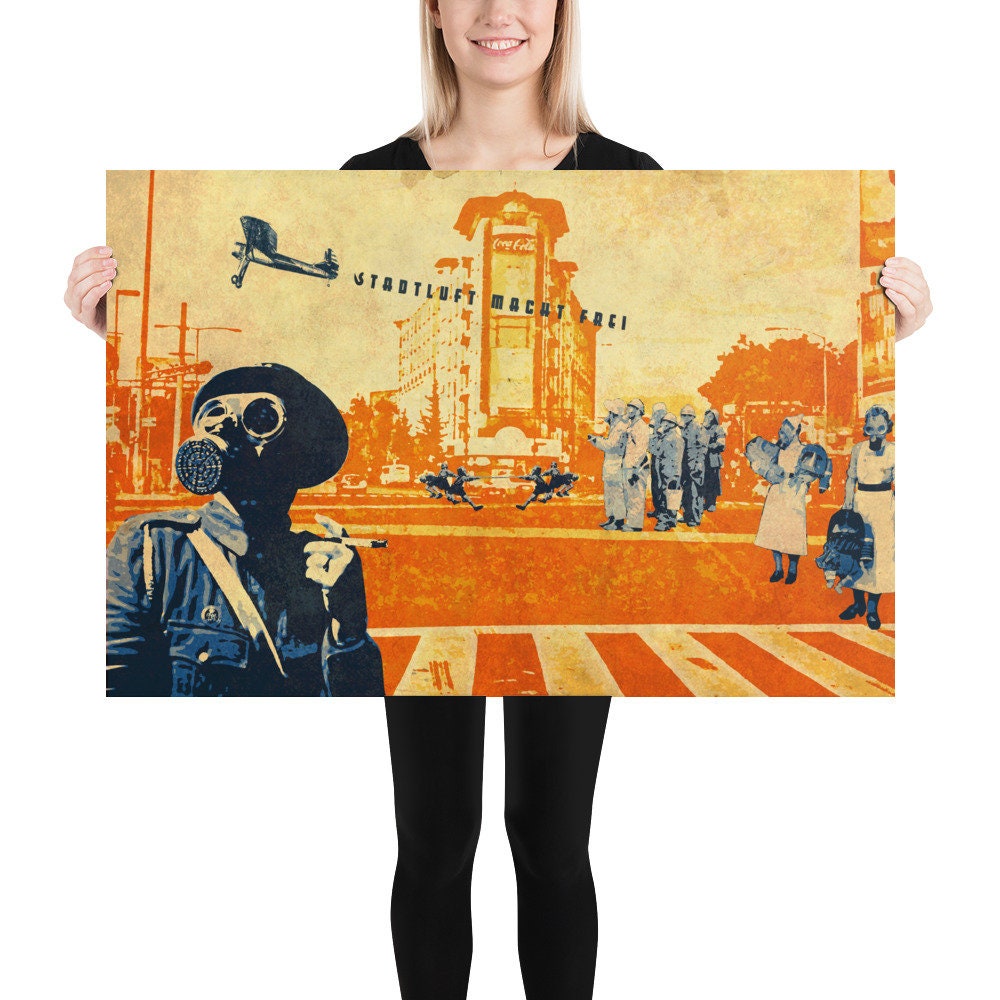 WW2 Gas Mask Art Collage City Landscape Poster Gliclée - Etsy