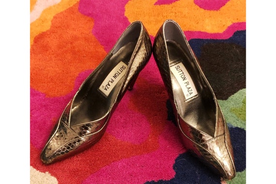 Sutton Plaza 1980s Pewter metallic pumps - Gem
