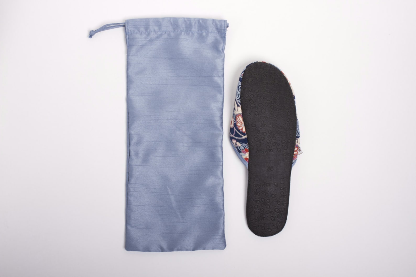 Elegant Kimono Slippers in a Bag, Japanese Kimono Travel Slippers, Trip ...
