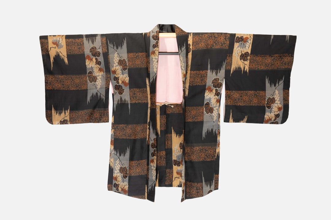 Blue Vintage Haori Jacket With Flowers and Vines | Patterned Kimono ...