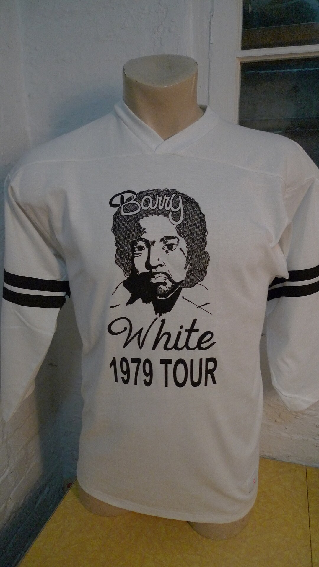 1979 Barry White Jersey Single Stitch Shirt (C) Licensed by Roach 1972 ...