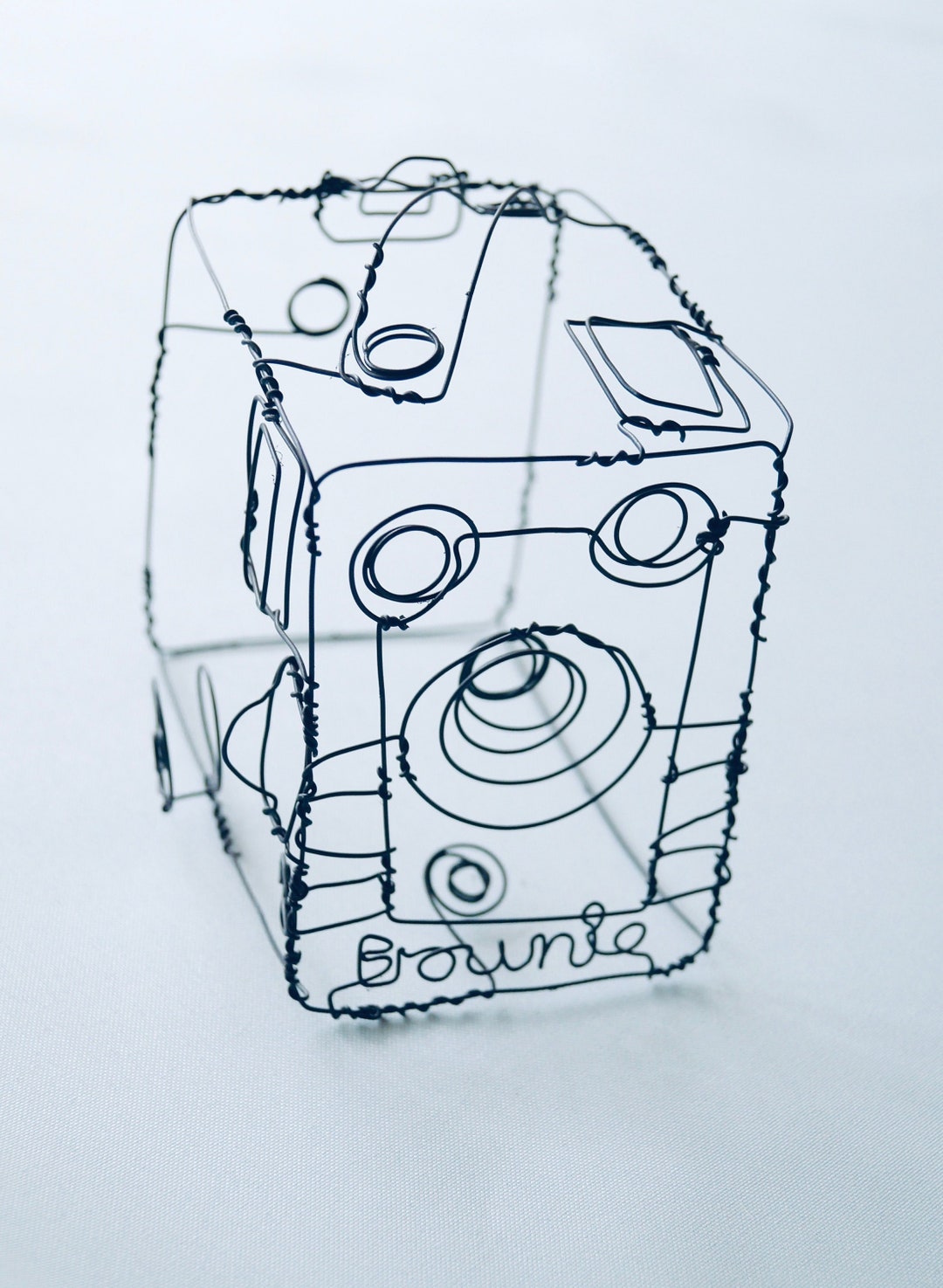 Box Camera, Wire Sculpture, Camera Art, Wire Camera, Photographer ...