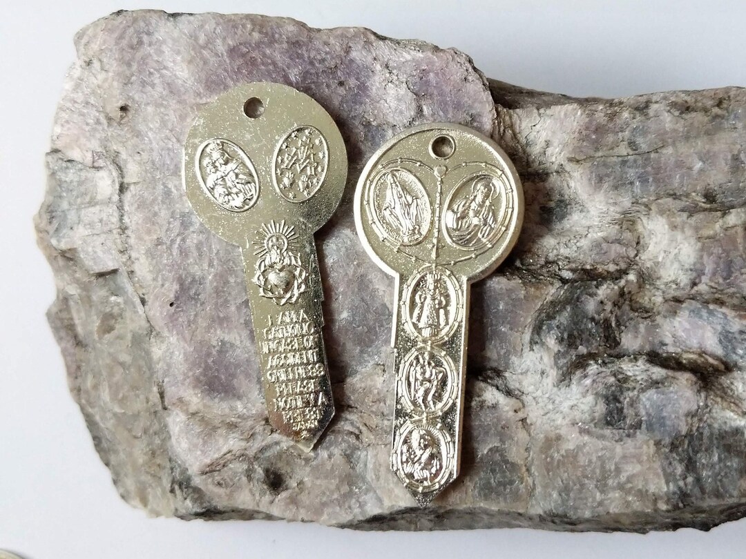 1 Pc Vintage Catholic Key Medal / Fob • 'I Am a Catholic' Multi Saint ...