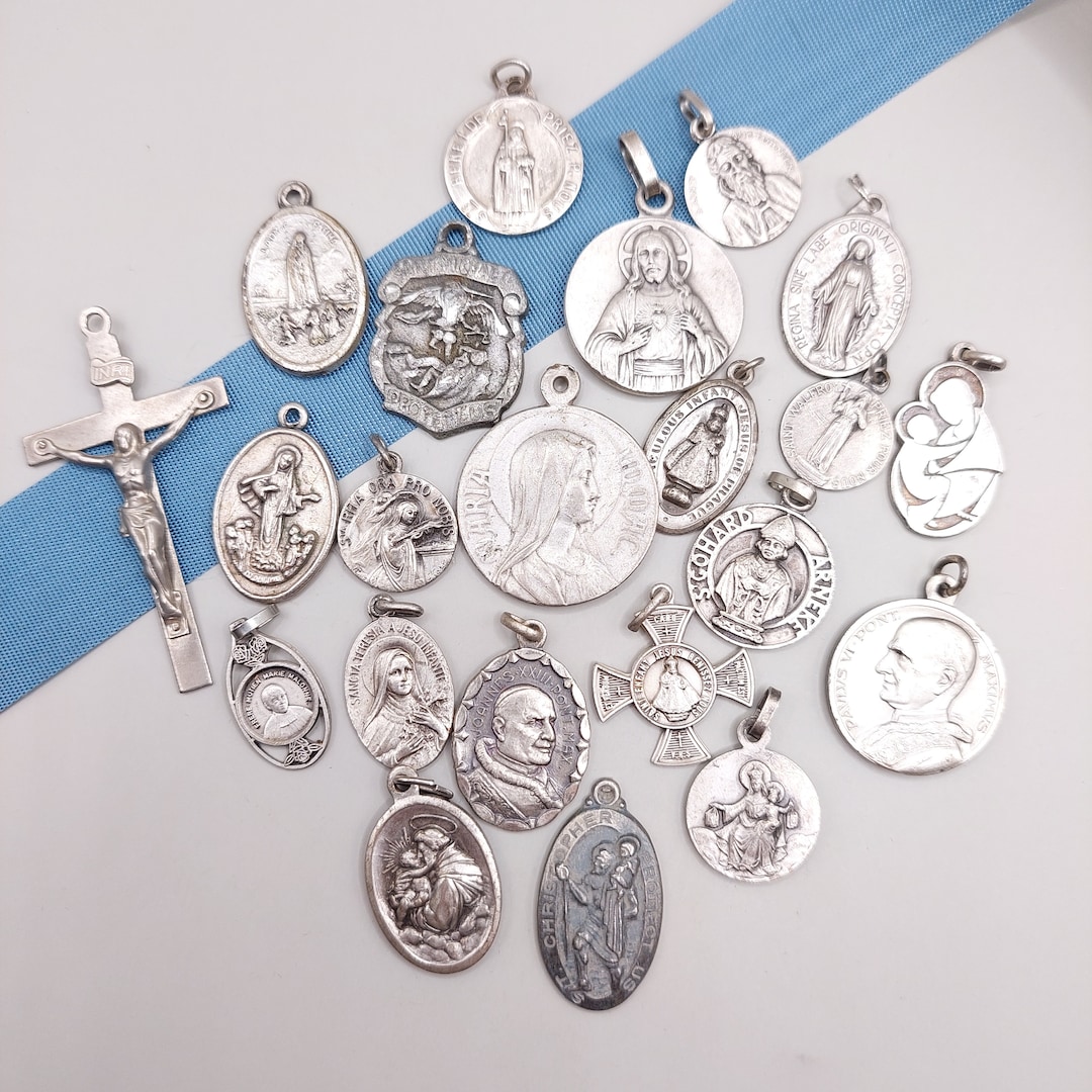Mixed Lot of Vintage Catholic Medals • Religious Medallions ...