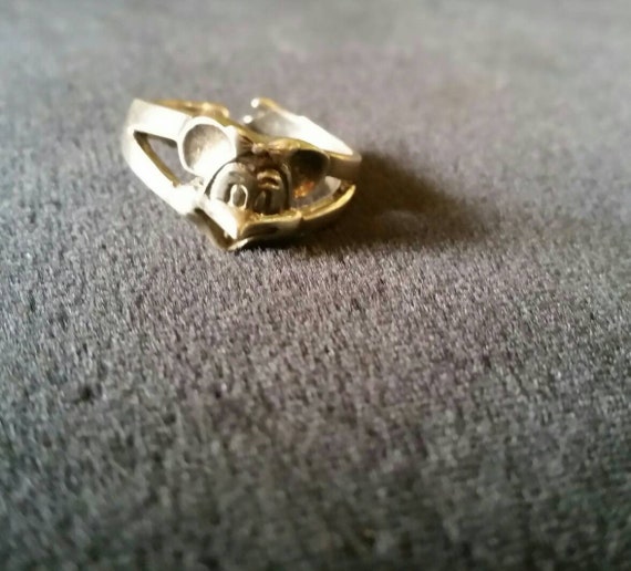 Tom and jerry wedding ring | Beachweddingtips.com