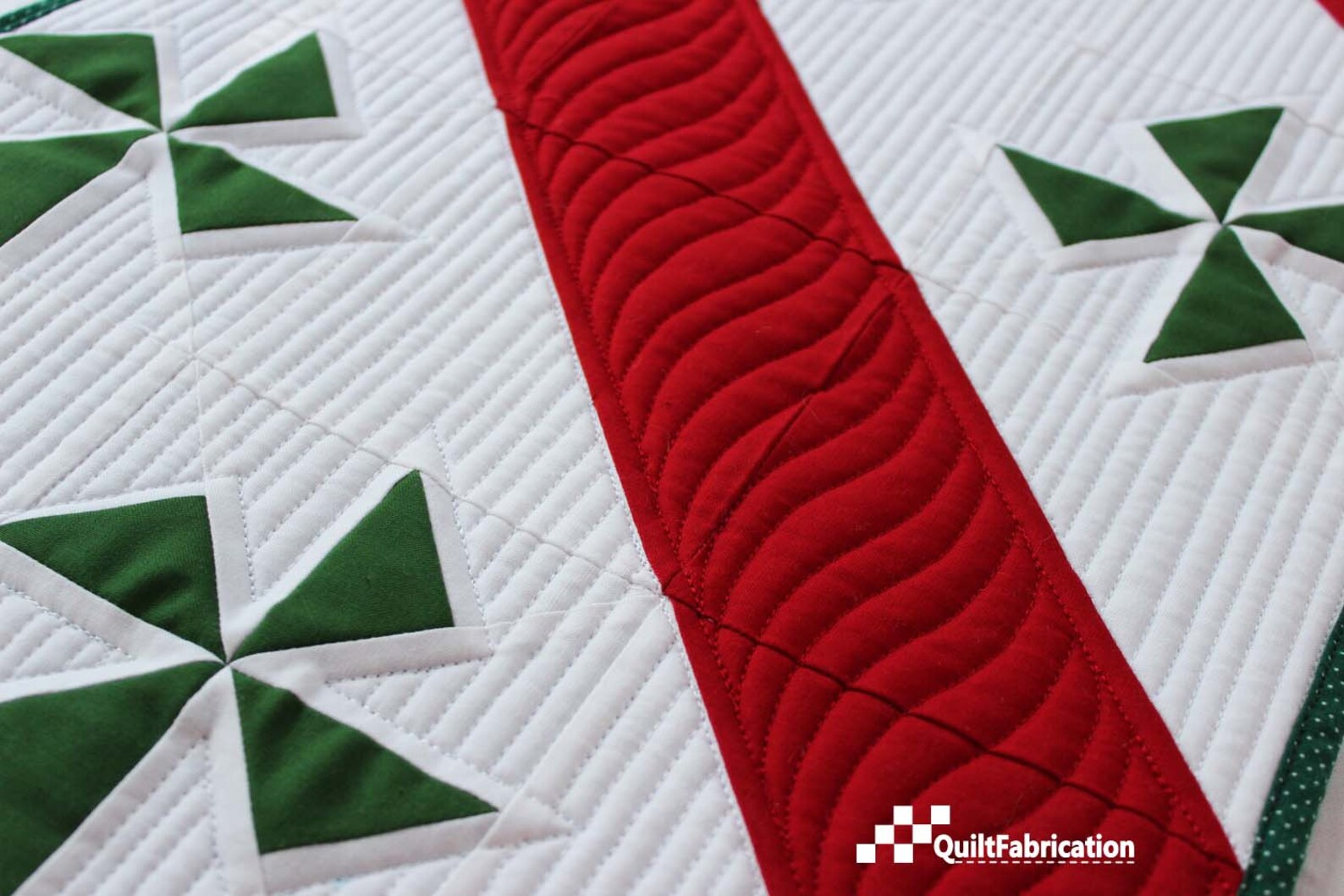 Peppermint Candy Christmas Table Runner Quilt Pattern - Etsy Australia
