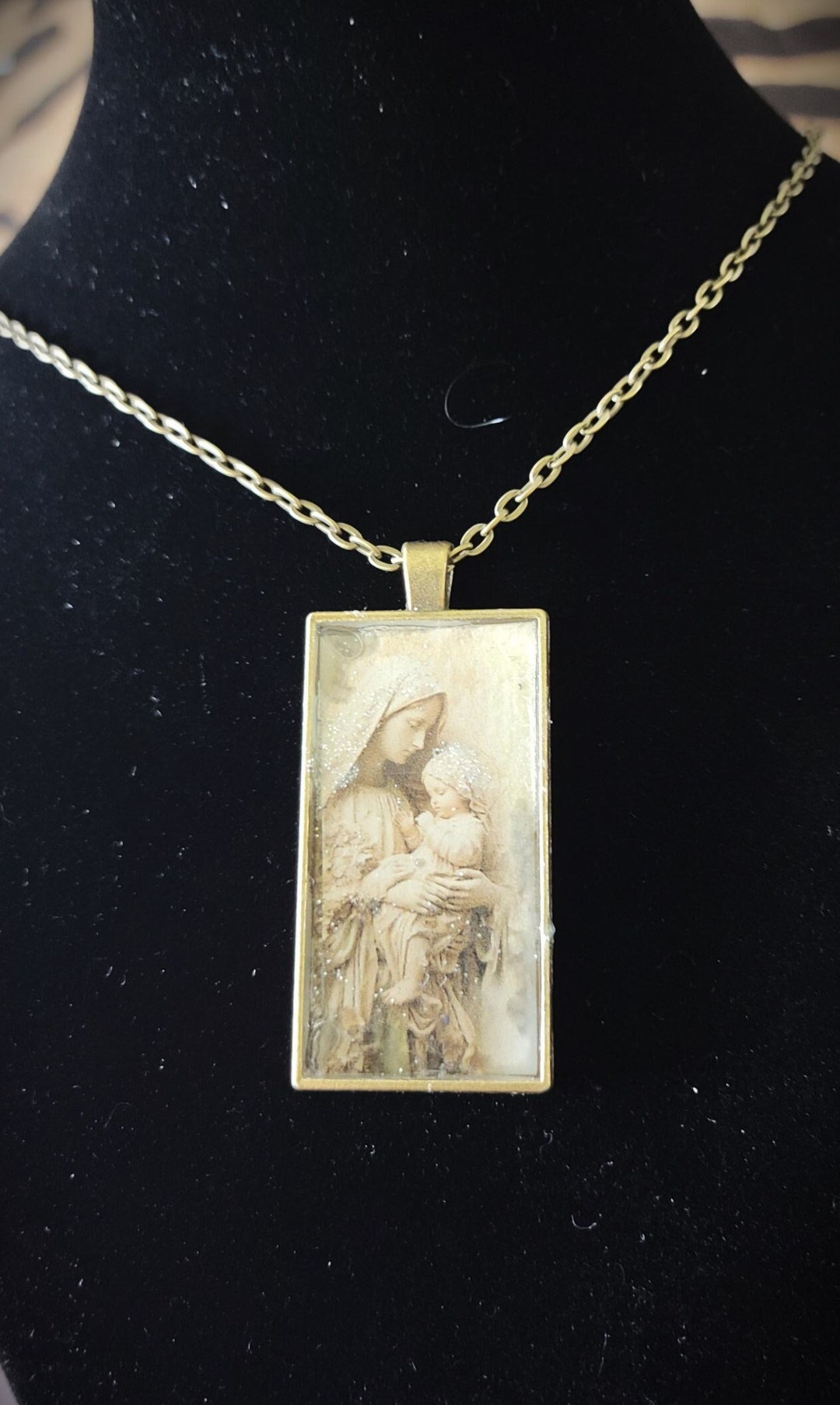 Religious Pendant, Mary, Madonna Devotional Jewelry,vintage Necklaces ...