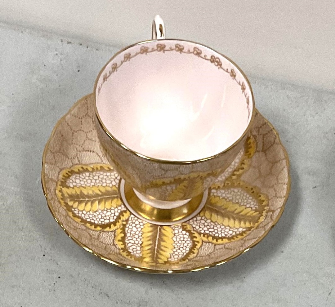 Gilded Bone China TUSCAN Teacup and Saucer ENGLAND - Etsy
