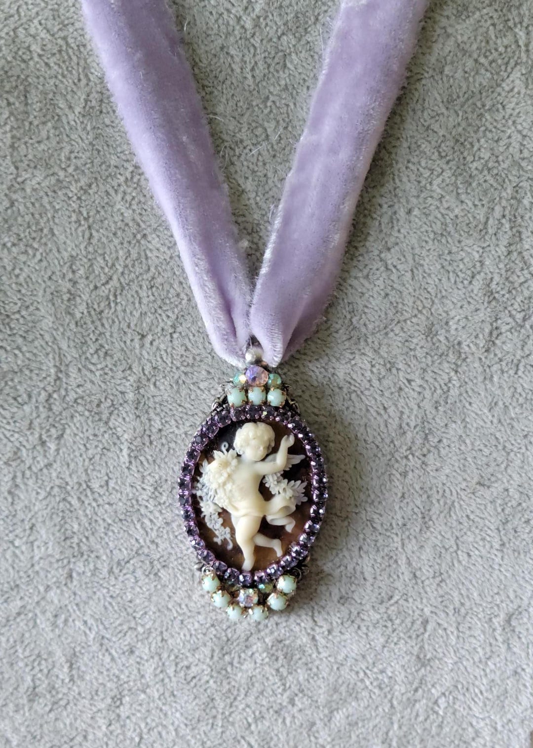 Religious Pendants, Cameo Cherub / Angel Devotional Jewelry, Vintage ...
