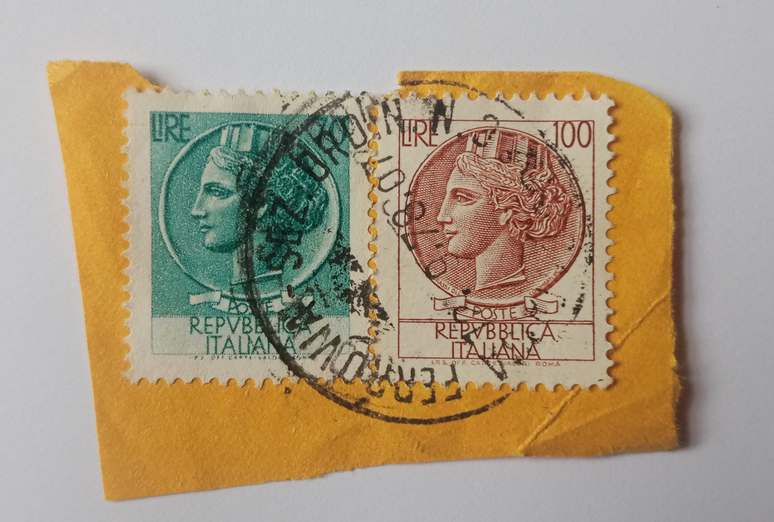 Lot of 2 Vintage Italian 70 100 Lire Postage Stamps Poste Francobollo ...