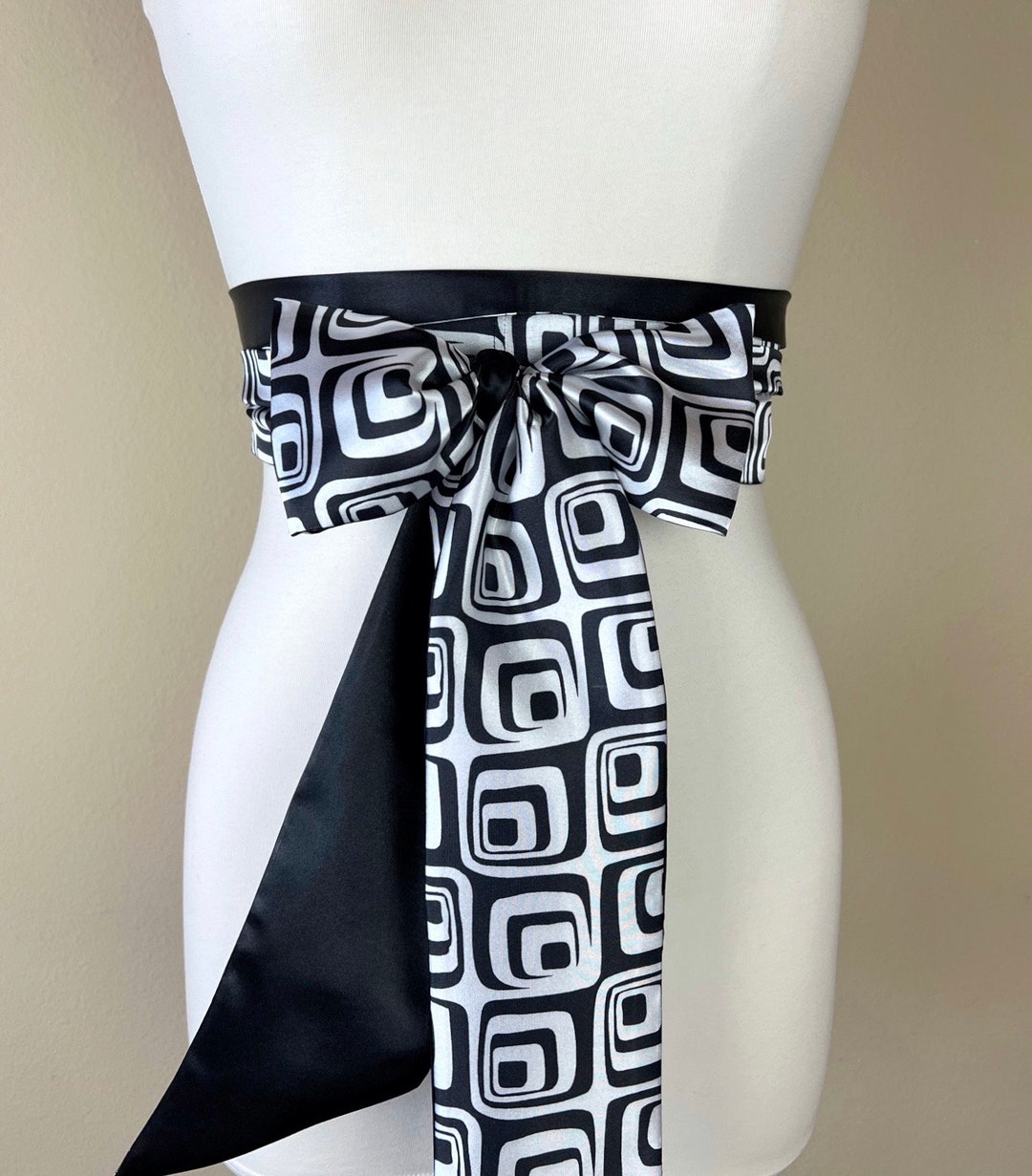 Black & White Geometric Print Sash Belt, Geo Print Sash, Retro Print ...