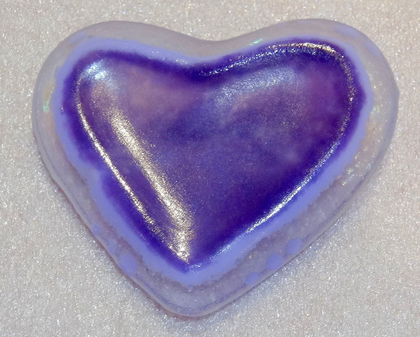 Dichroic Fused-Glass Heart Paperweight - Etsy.de