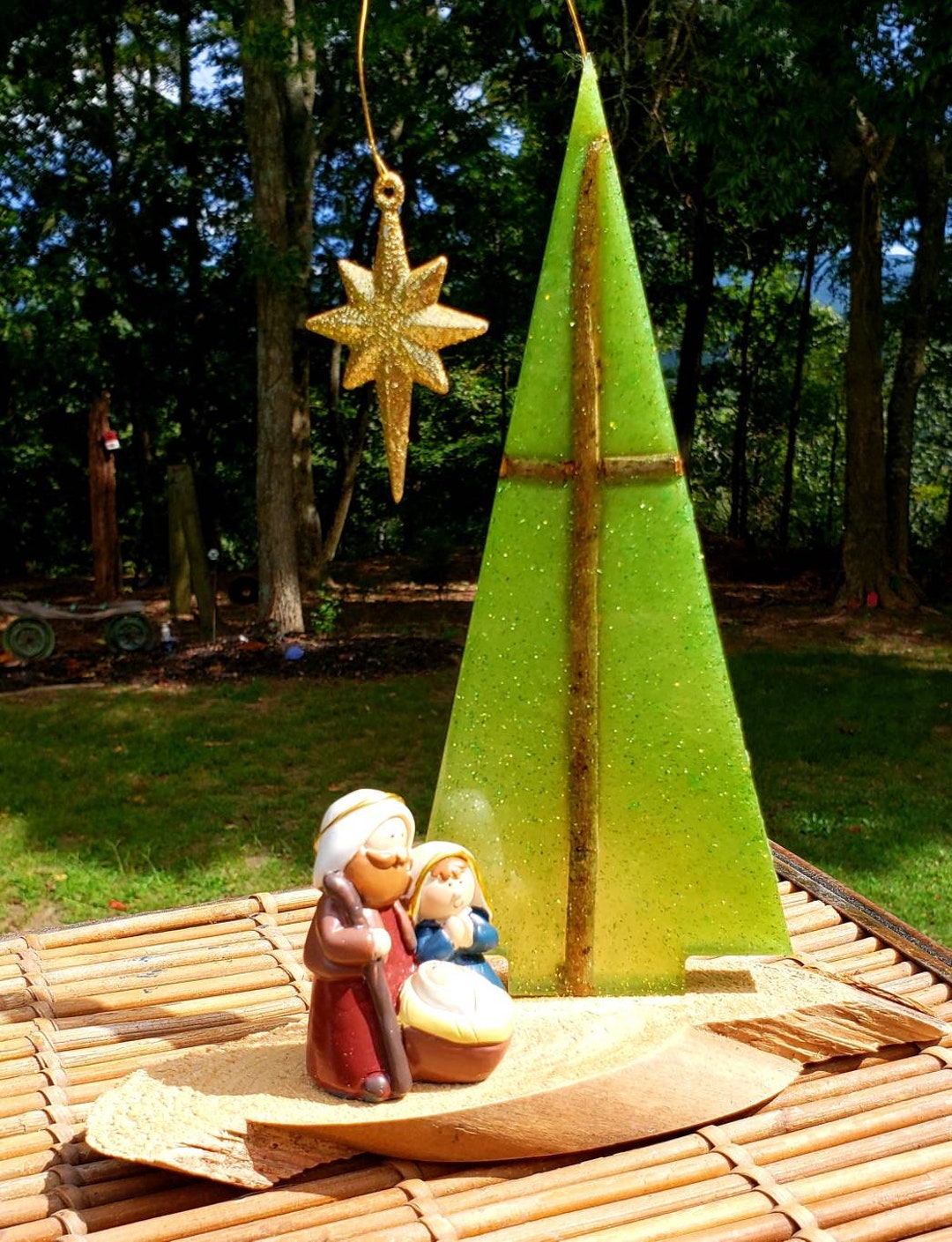 Nativity Scene With Christmas Tree Table Top Decor. CRADLE TO CROSS ...