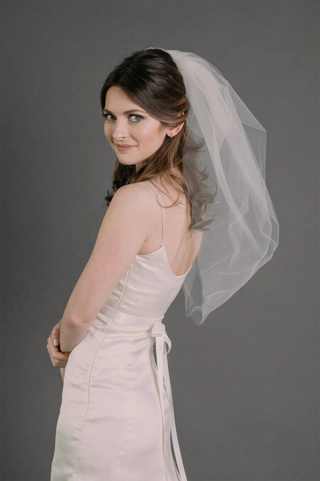 Holly Veil - Bubble Veil With Rhinestones, Wedding Veil, Pouf Wedding ...