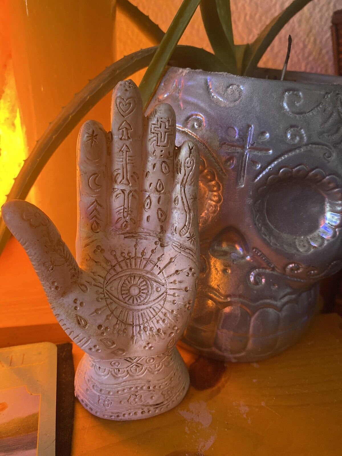 White Psychic Fortune Teller Palmistry Hand Divination Chiromancy 5 ...