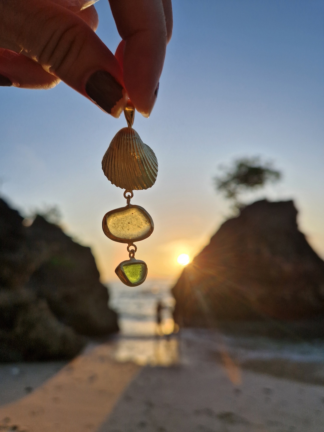 Sea Shell Pendant, Green Sea Glass Jewelry, Marine Dangling Necklace ...