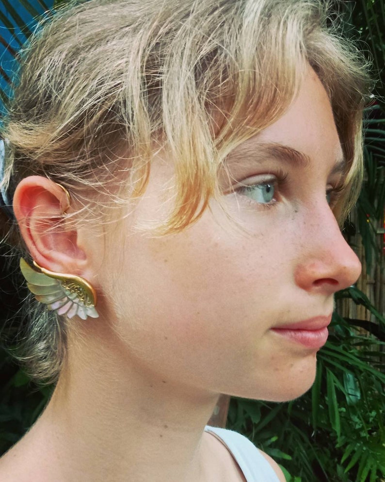 ALYA Pink Sea Shell Ear Cuff Wing Ear Cuffs Elven Ear Cuff - Etsy