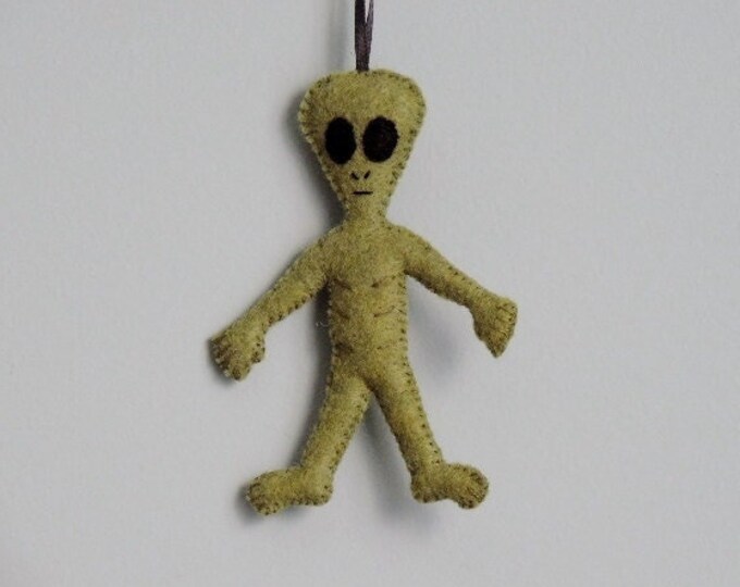 Alien Ornament Felt Halloween Ornament Little Green Man Martian ...