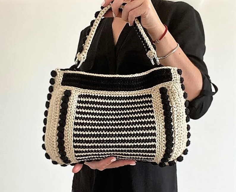 4 CROCHET PATTERNS Crochet Bag Pattern Tote Pattern Crochet Purse Woman ...