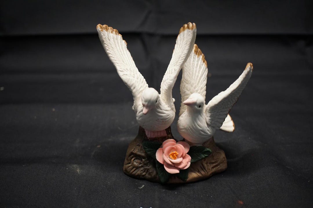 Beautiful Pair of White Dove Figurines With Pink Rose Base - Etsy