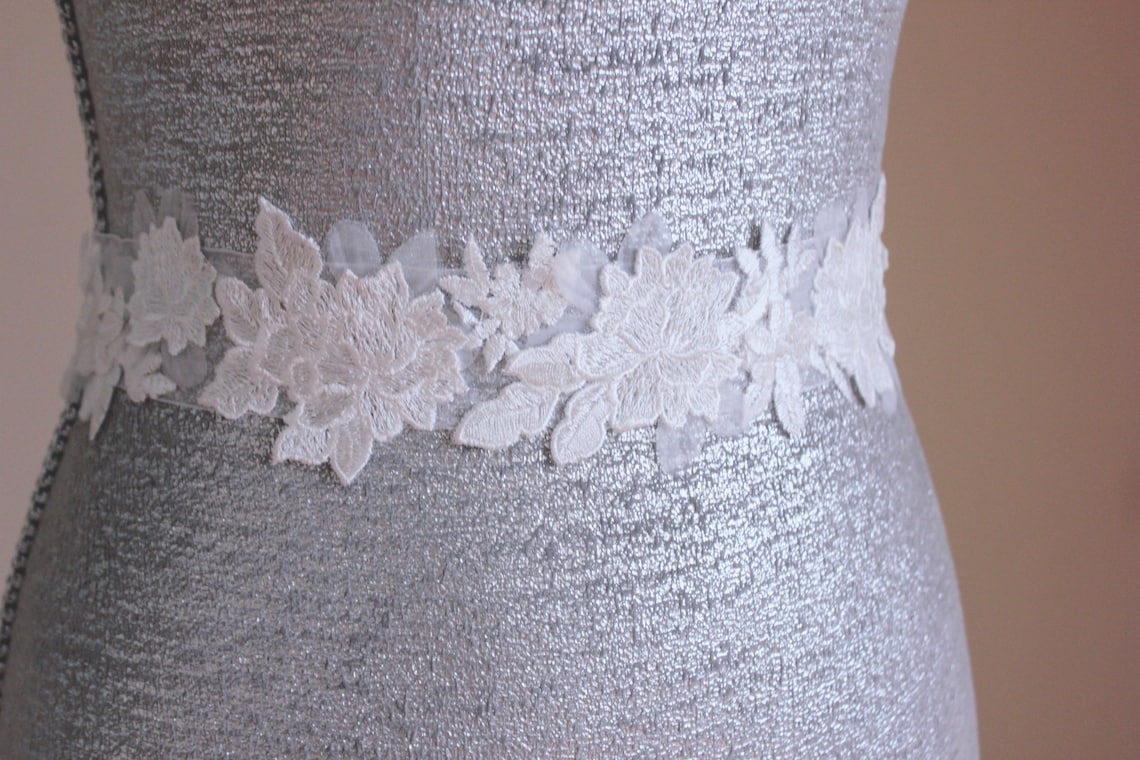 Floral Wedding Sash Bridal Sash With Lace Custom Belt - Etsy