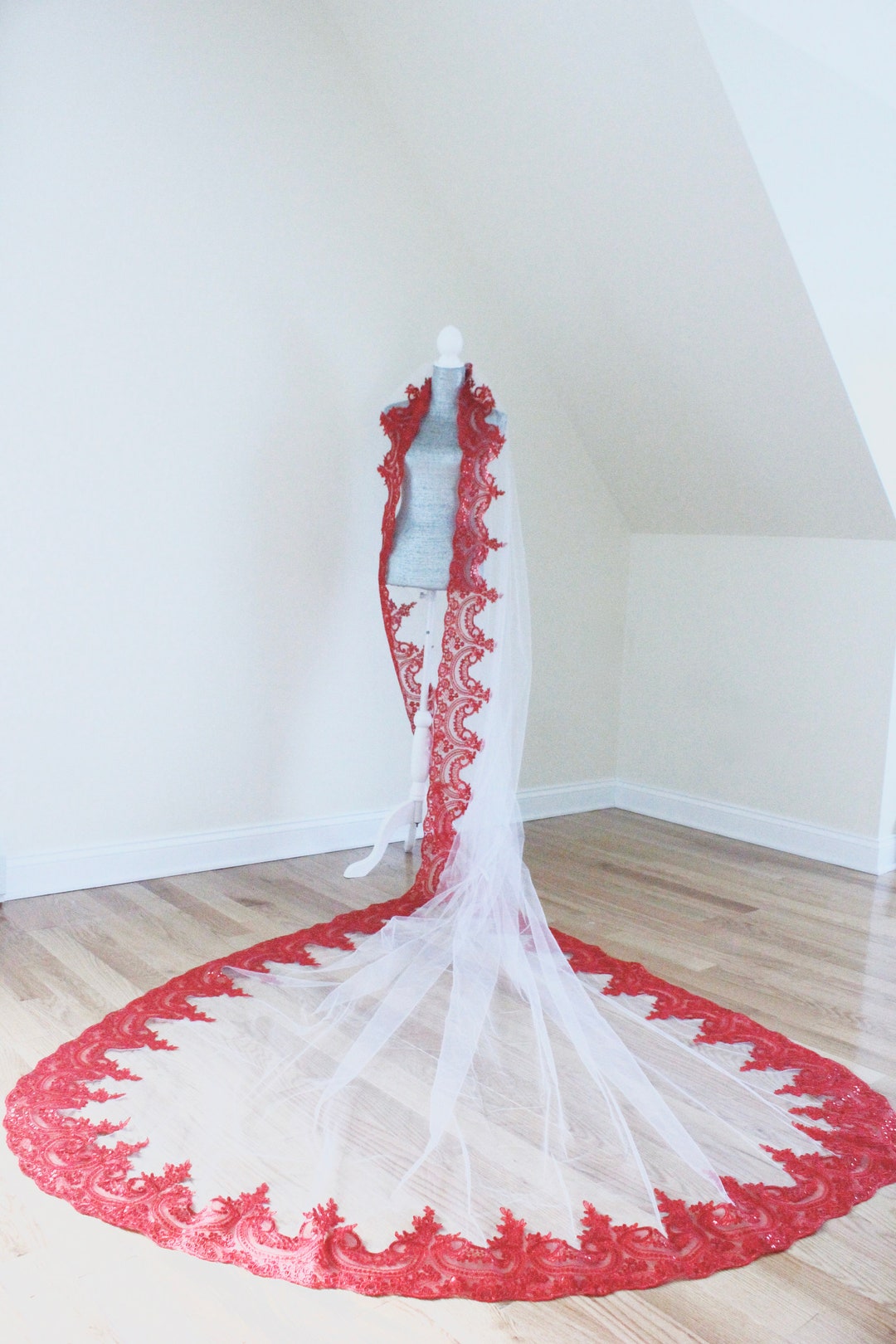 Red Lace Cathedral Wedding Veil |red Lace Veil | Wedding Veil | Ivory ...