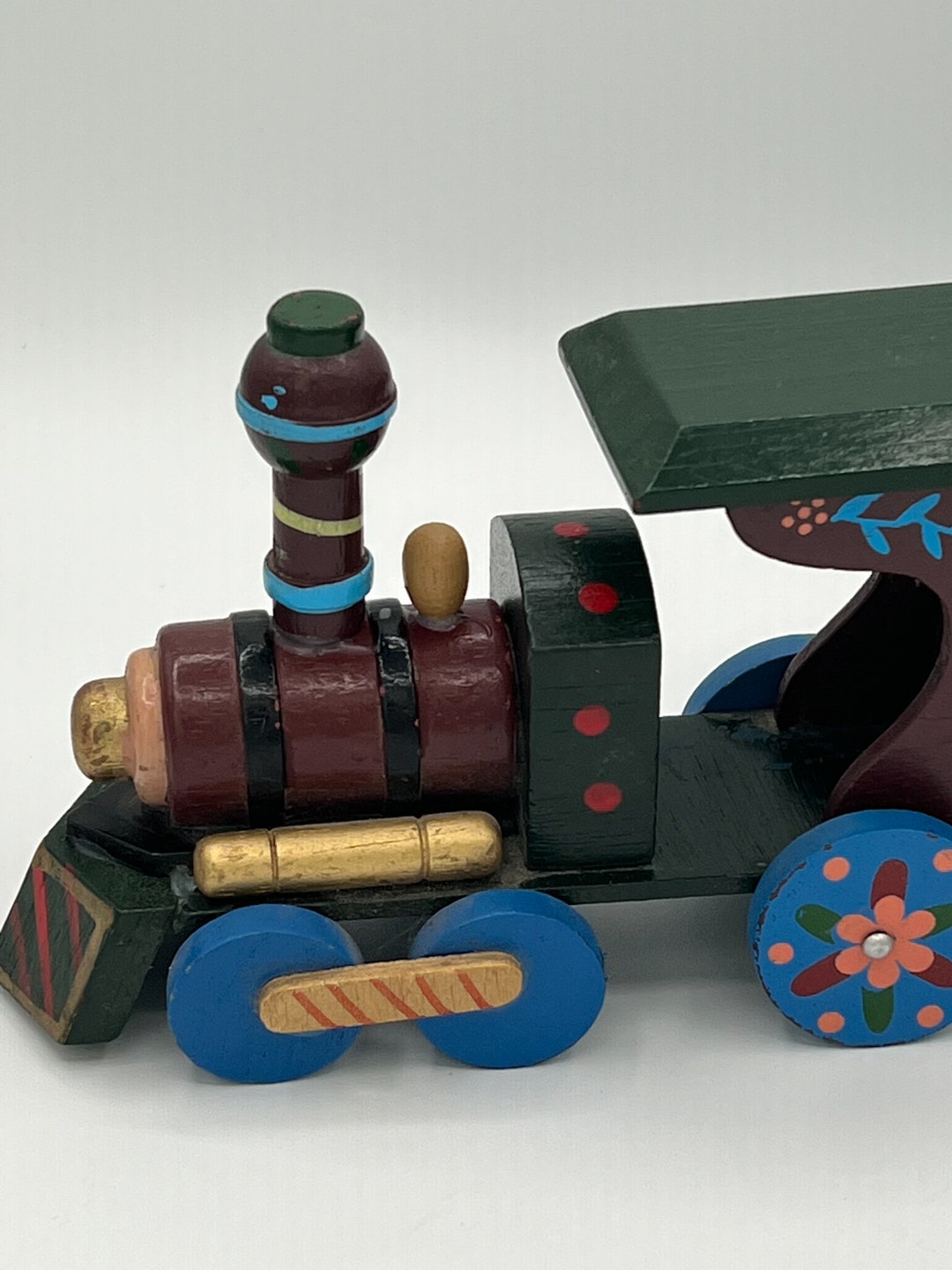 Vintage Folk Art Wood Toy Train Engine and Two Train Cars - Etsy