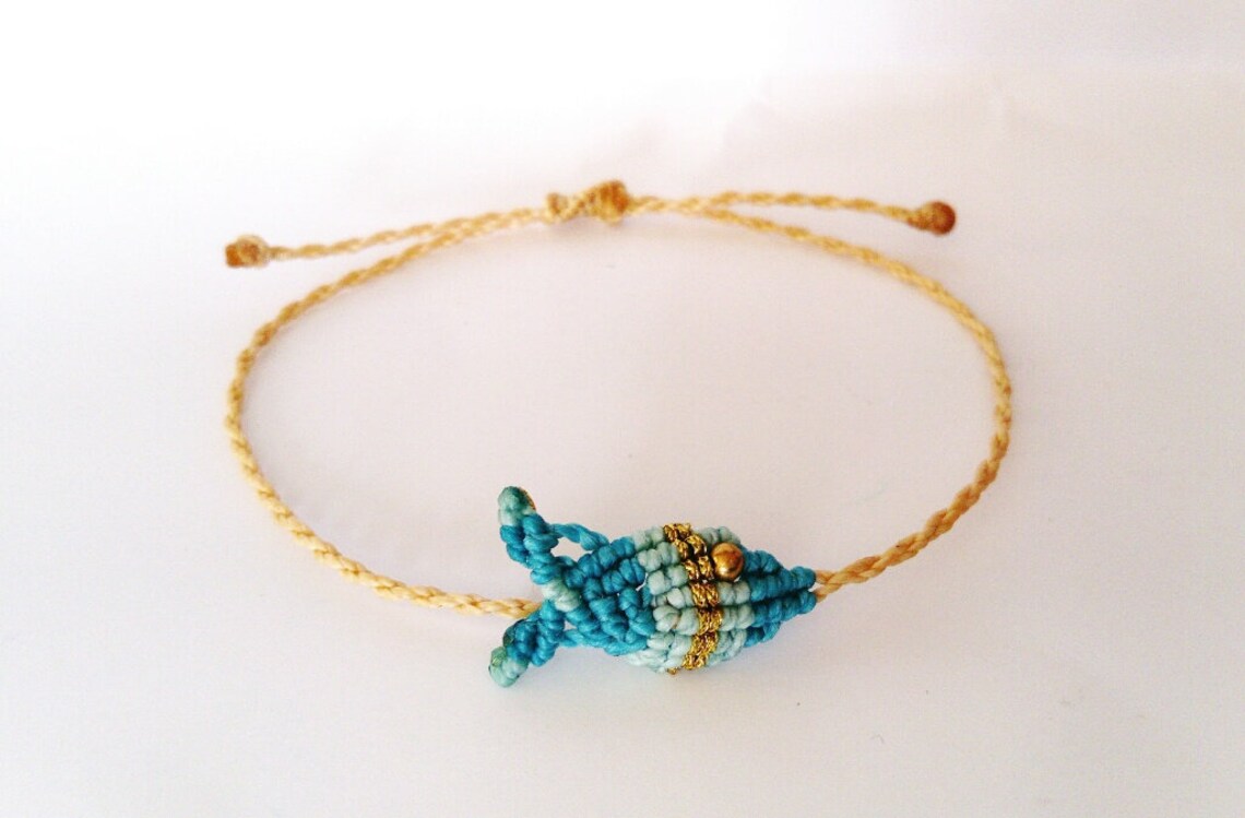 Fish Bracelet/macrame Fish/friendship Bracelet/surf - Etsy