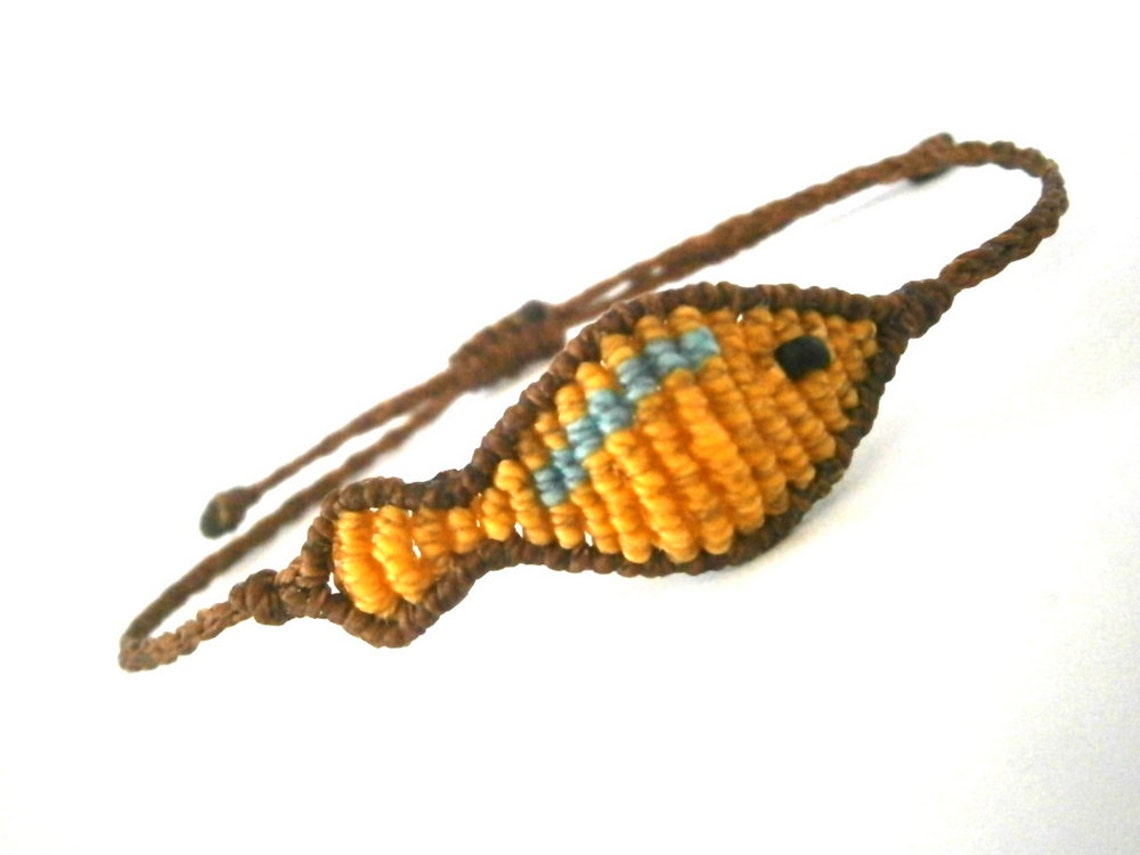 Macrame Fish Bracelet/summer Bracelet/friendship Bracelet/surf - Etsy